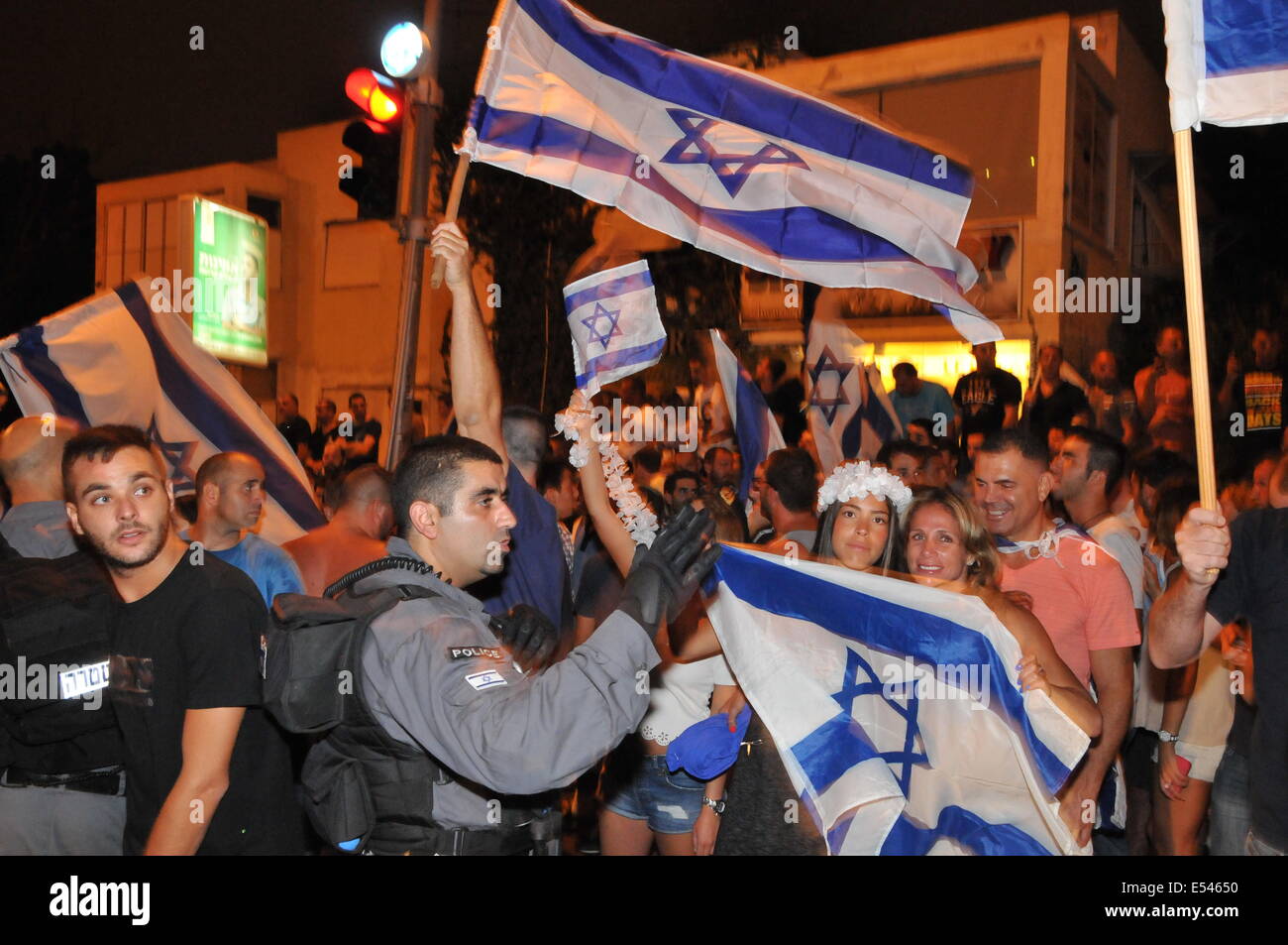 Left wing activists hi-res stock photography and images - Alamy