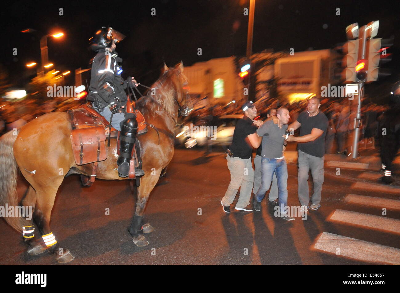 Haifa, Israel. 19th July, 2014. Pro Palestinian and Left wing activists ...