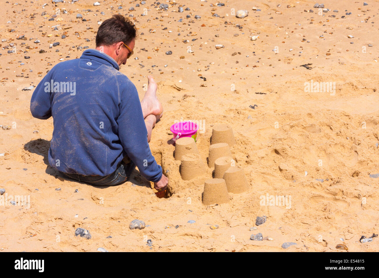 Sandcastles beach uk hi-res stock photography and images - Alamy