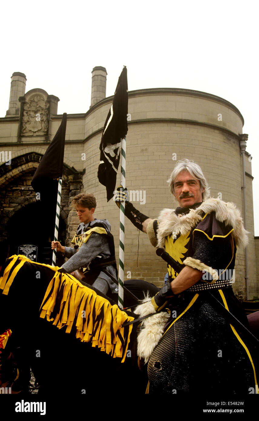 Robin hood actor hi-res stock photography and images - Alamy