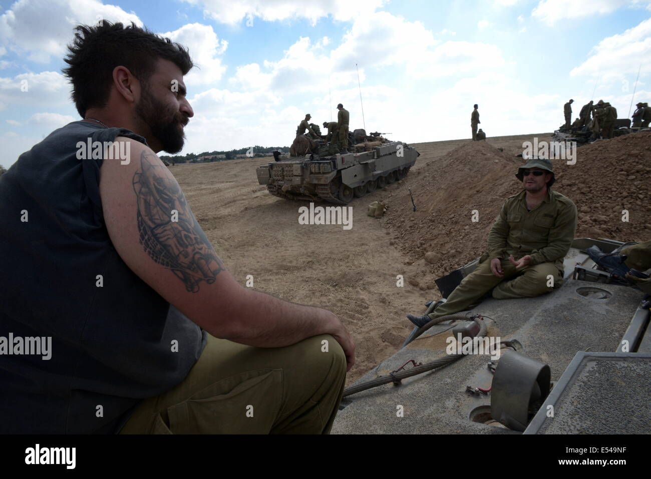 Israeli reserve soldier hi-res stock photography and images - Alamy