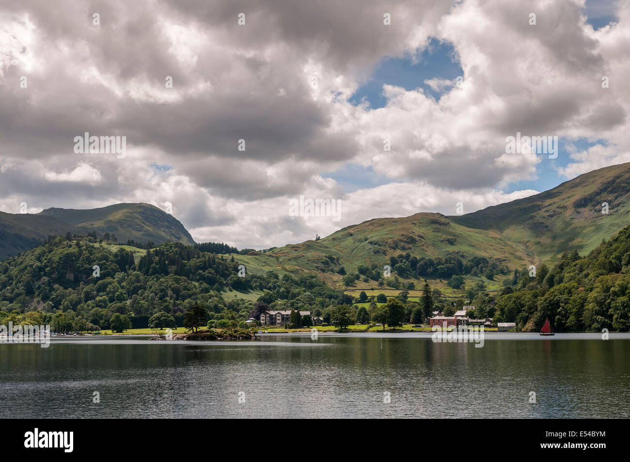 Inn on the lake ullswater hi-res stock photography and images - Alamy