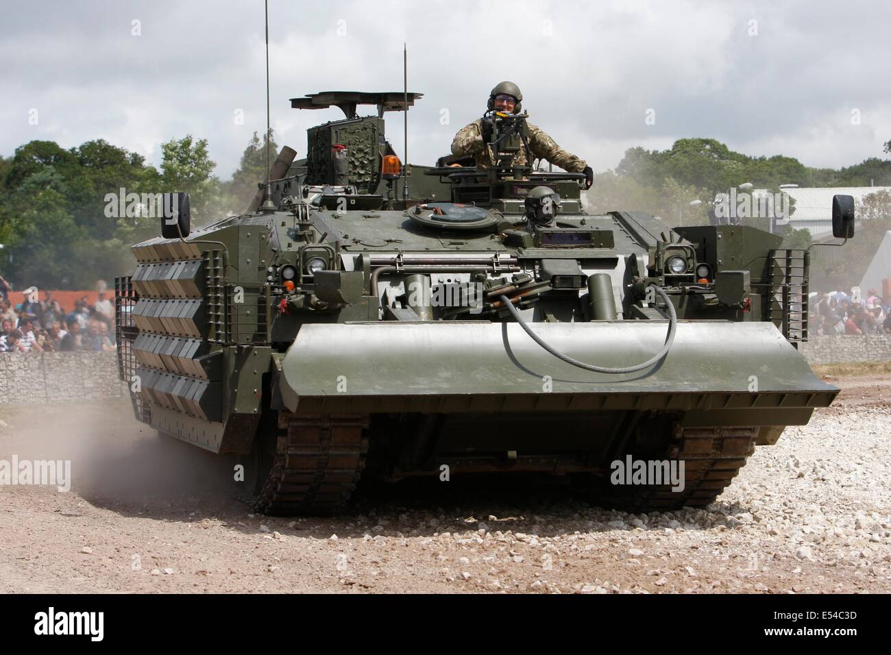 CRARRV Challenger Armoured Repair and Recovery Vehicle TES - Bovington ...