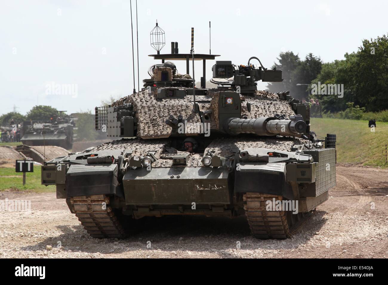 Challenger 2 Main Battle Tank Stock Photo - Alamy