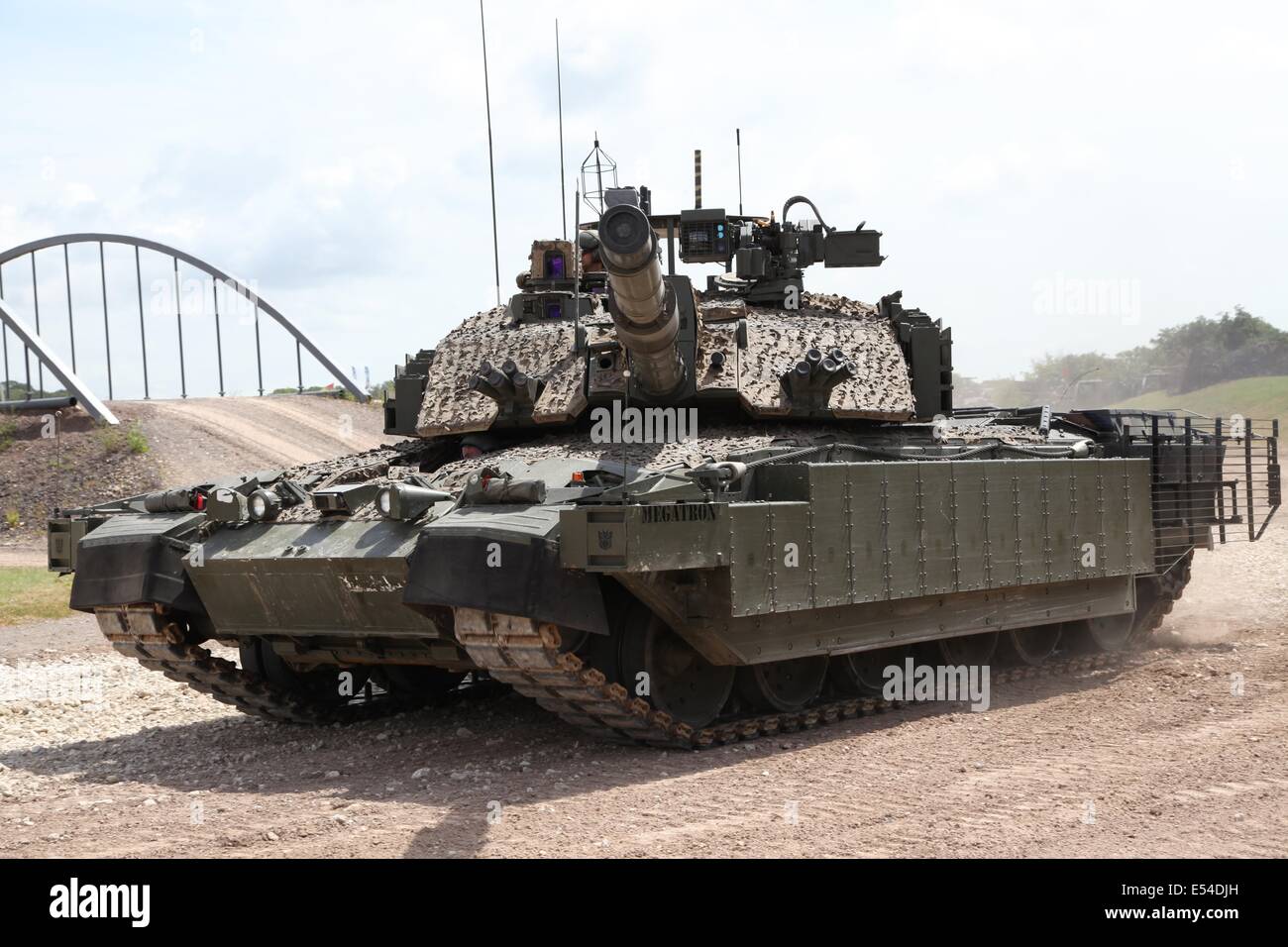 Challenger 2 TES - MEGATRON - Bovington Stock Photo - Alamy
