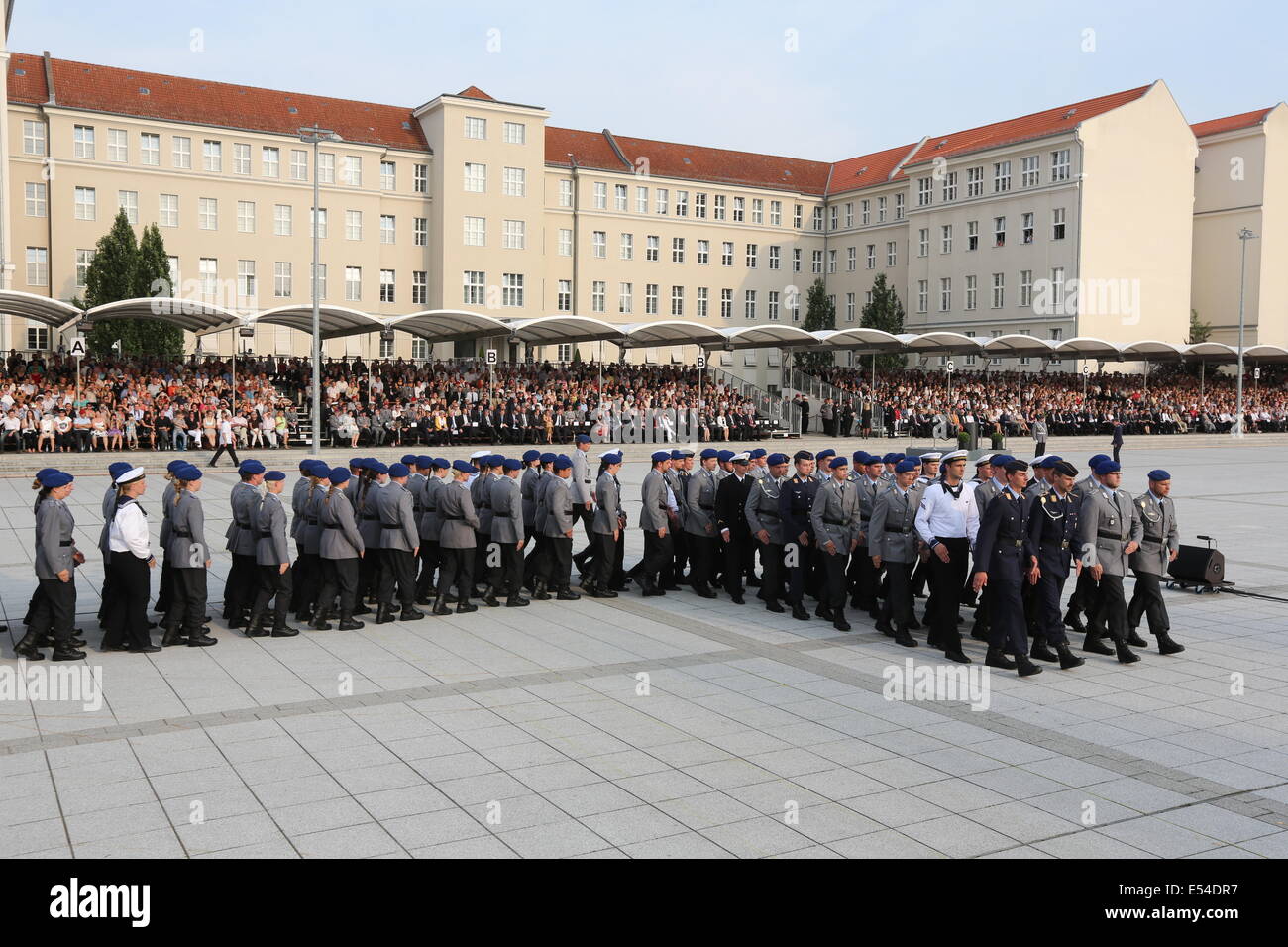 Berlin, Germany. 20th July, 2014. German Bundeswehr soldiers deploy to ...