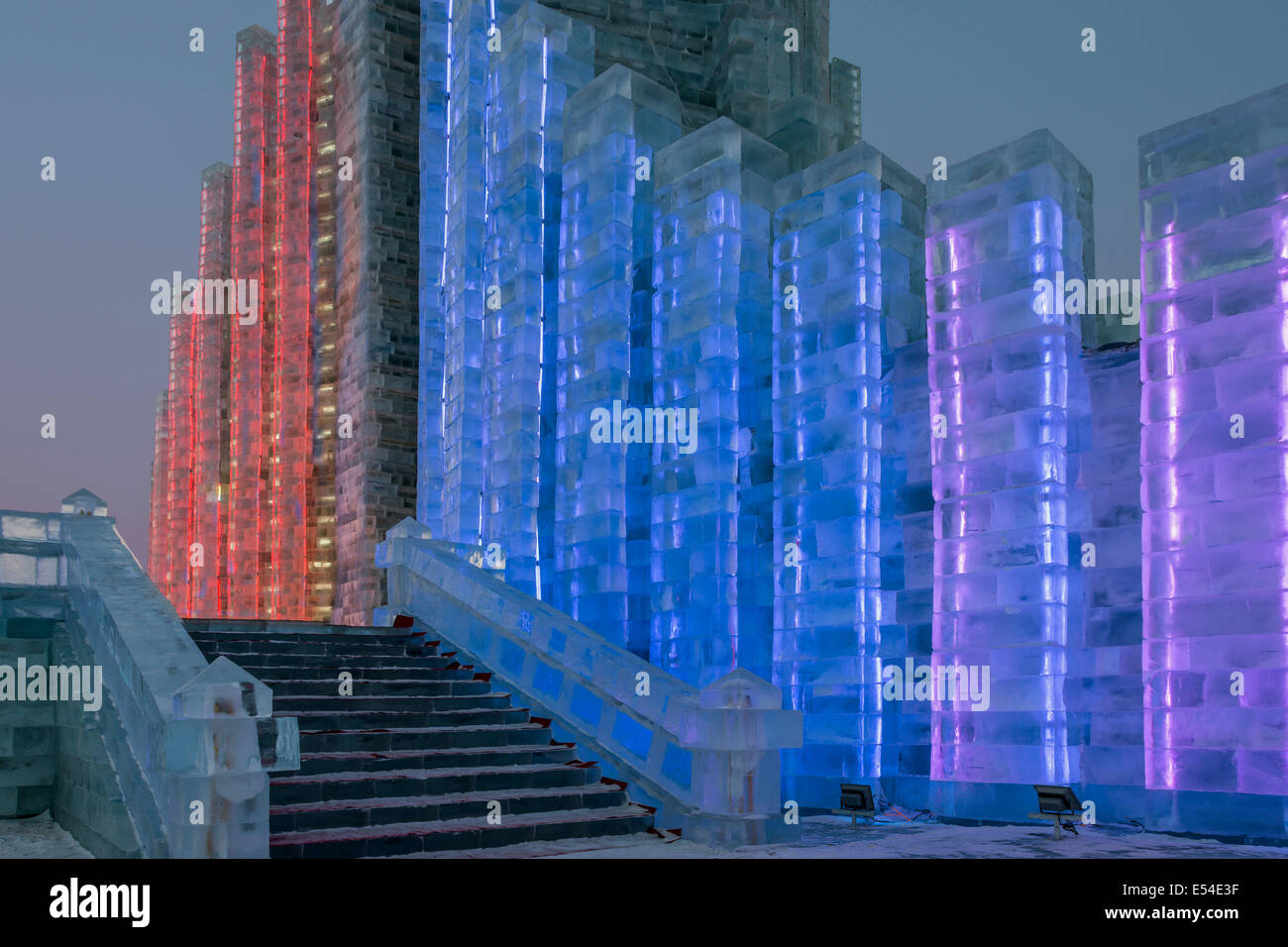 Colored ice blocks hi-res stock photography and images - Alamy
