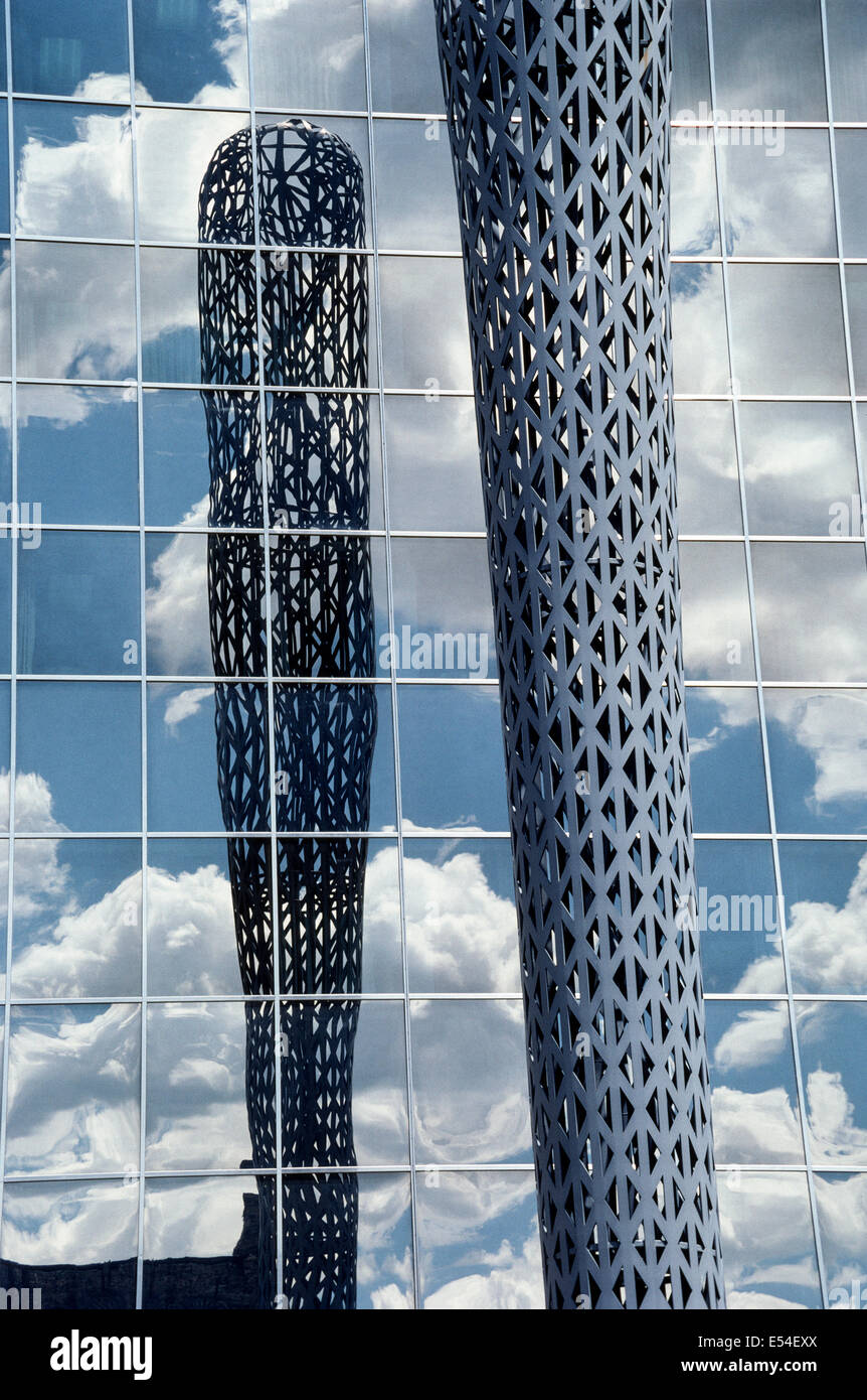 Batcolumn is a soaring outdoor sculpture that represents a baseball bat ...