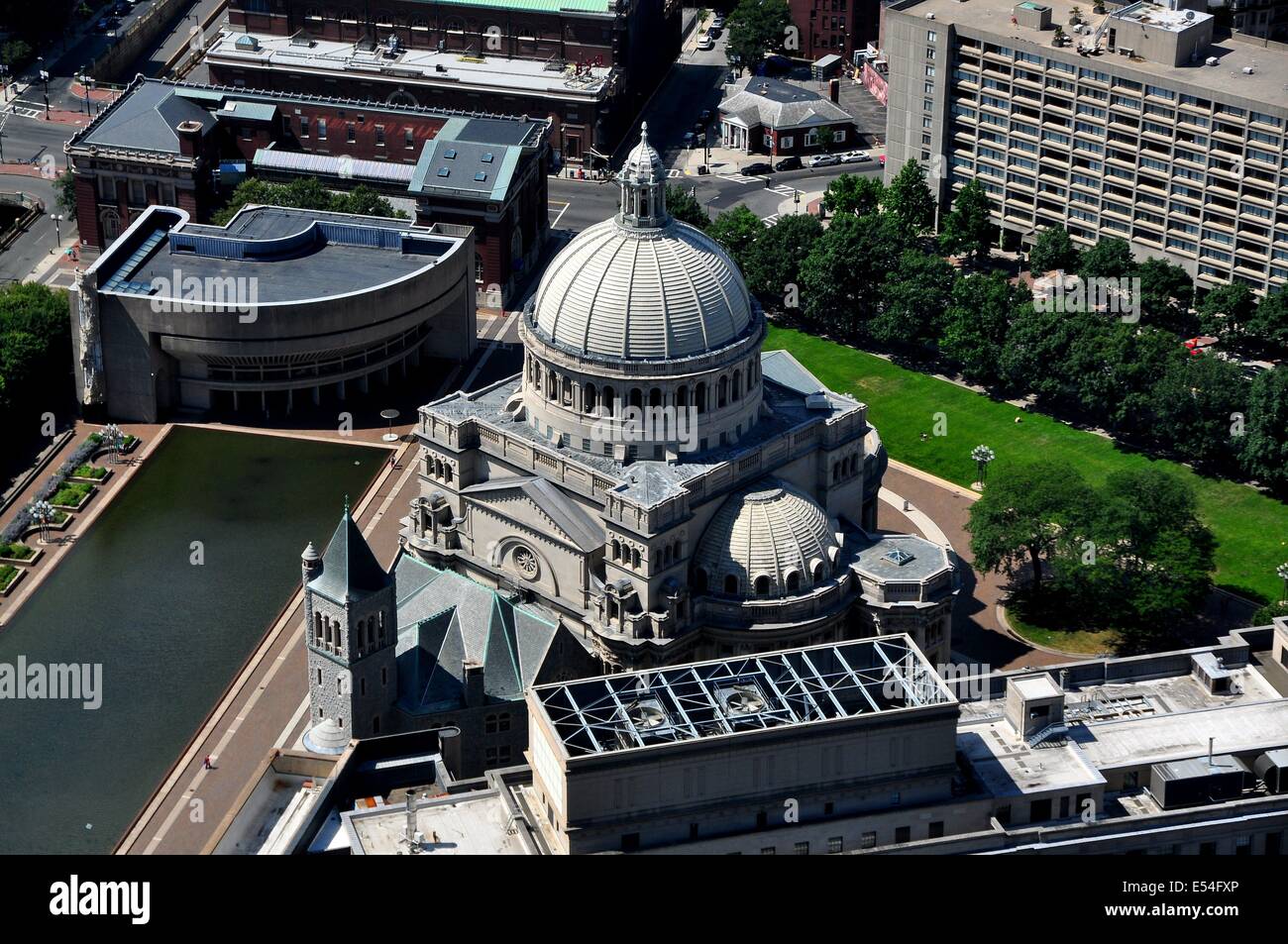 Massachusetts christian science mother church hi-res stock photography ...