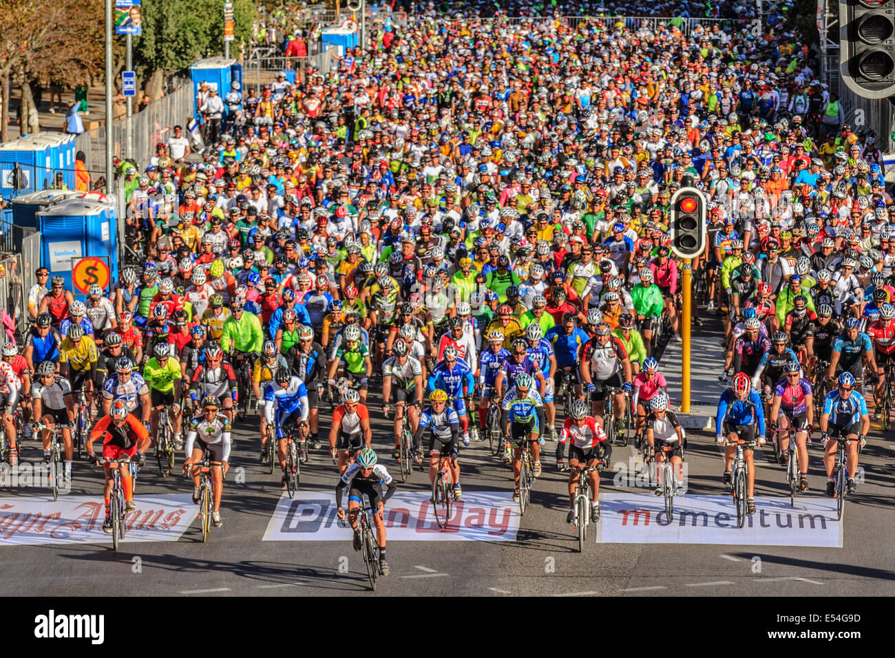 Cape argus cycle tour hi-res stock photography and images - Alamy