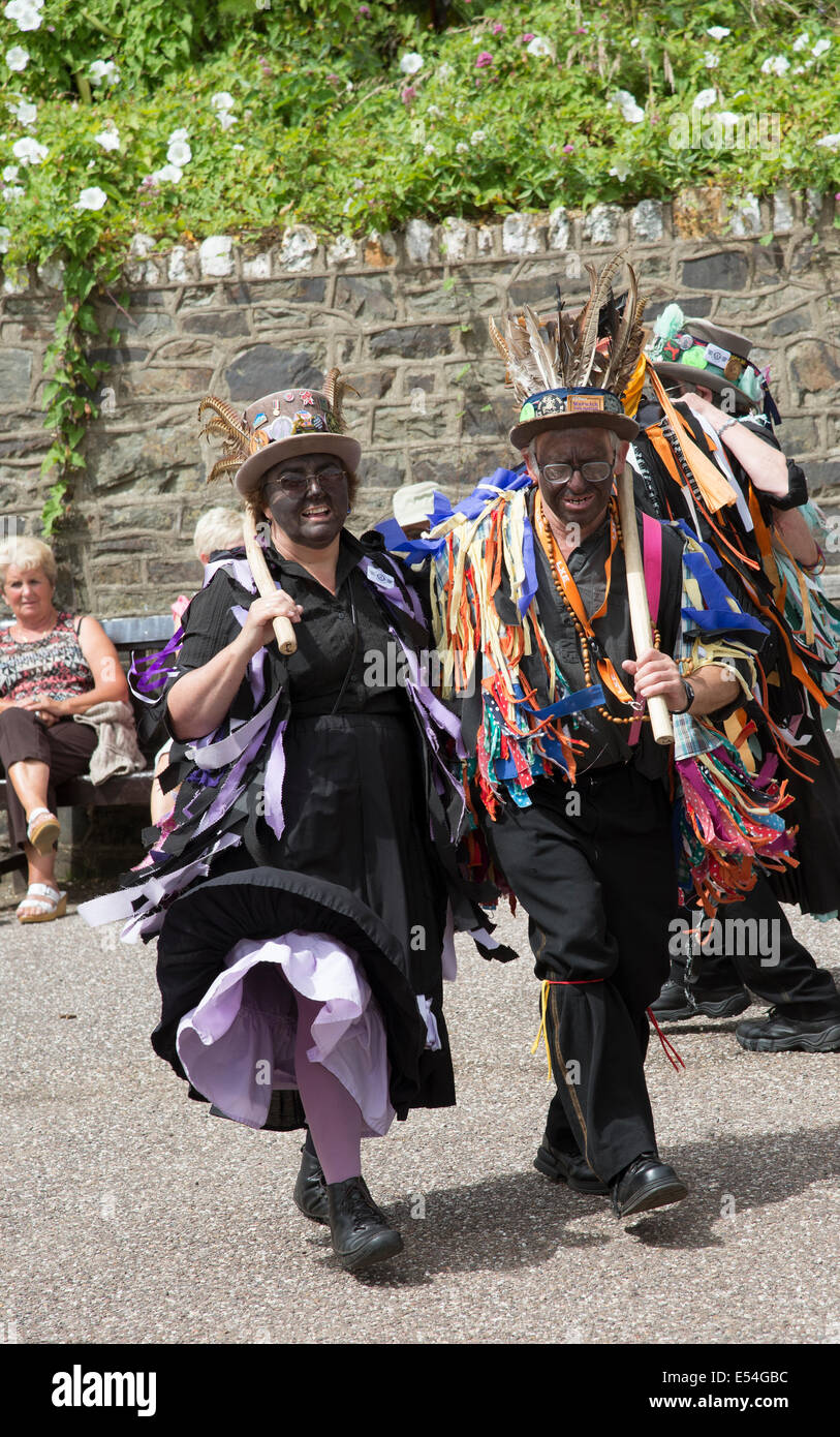 Morris dancers black painted faces hi-res stock photography and images ...