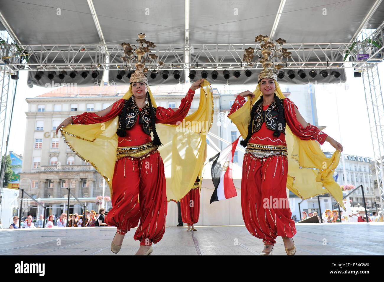 Members of folk groups Egyptian National Folklore Troupe from Egypt ...