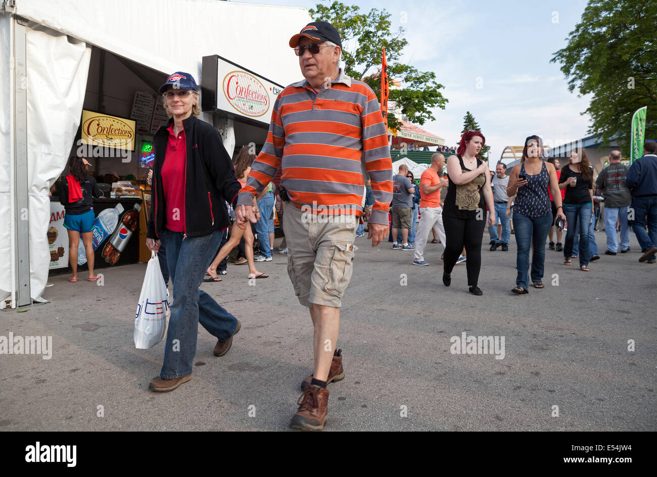 People at Summerfest in Milwaukee, Wisconsins, USA Stock Photo - Alamy