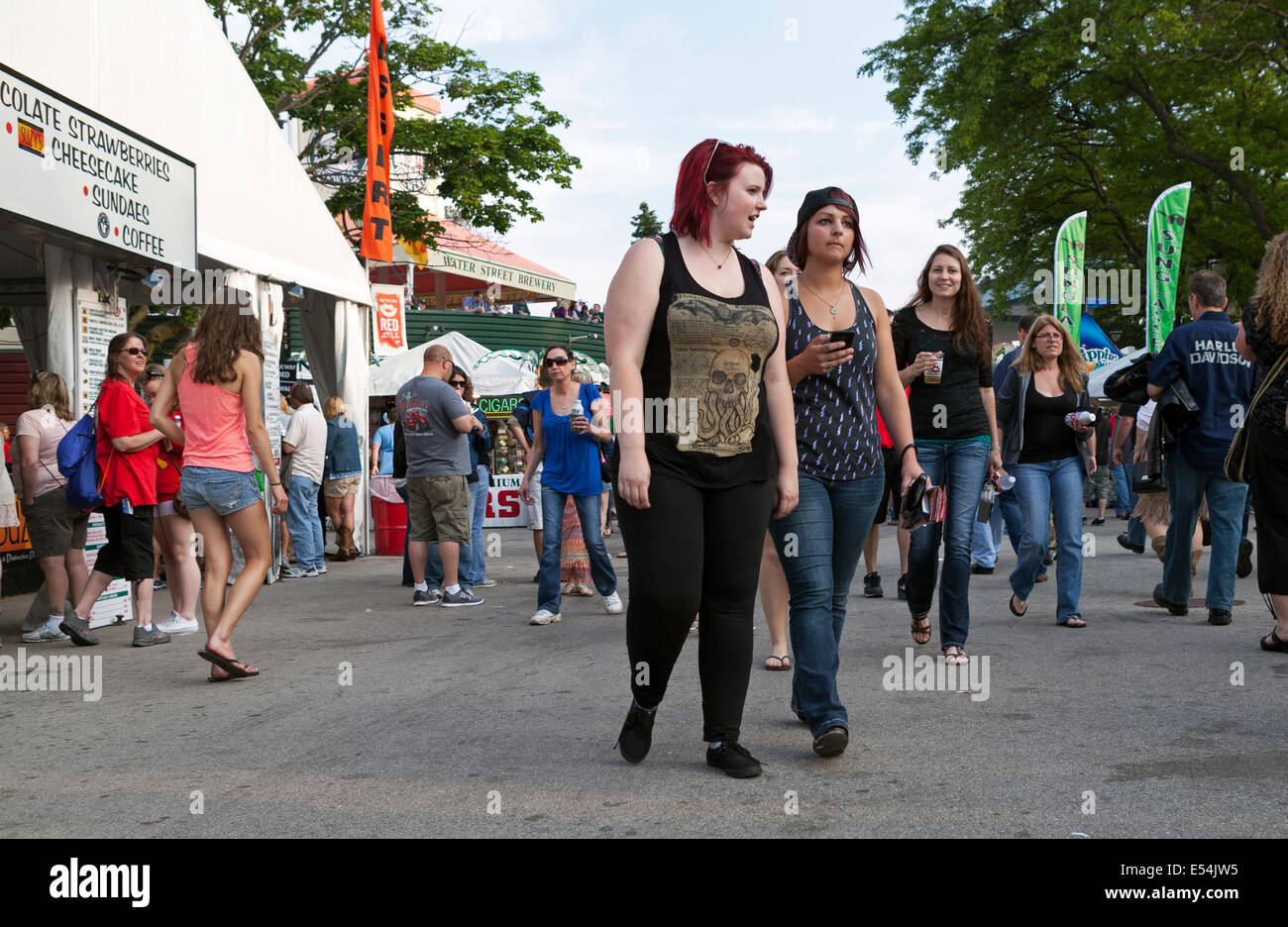 People at Summerfest in Milwaukee, Wisconsins, USA Stock Photo - Alamy