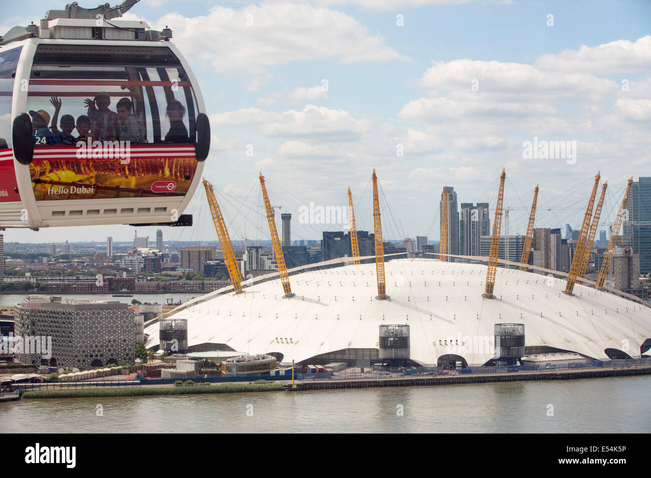 O2 arena london cable car hi-res stock photography and images - Alamy