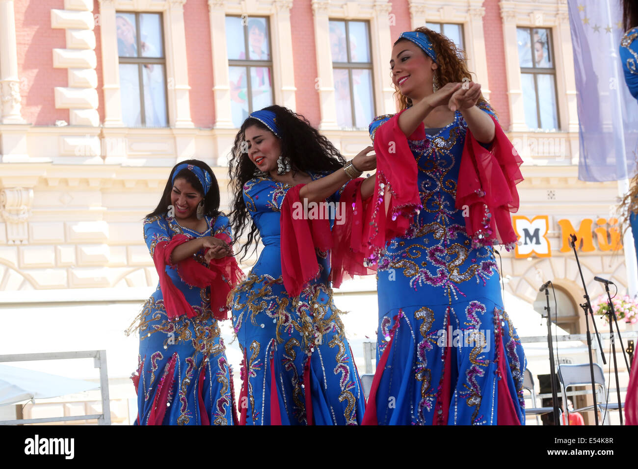 Egyptian girl at festival hi-res stock photography and images - Alamy