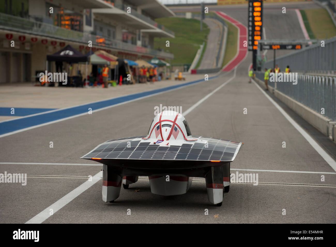Illinois State University solar car heads up pit row during qualifying ...