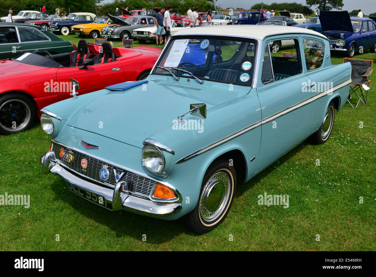 White ford anglia hi-res stock photography and images - Alamy
