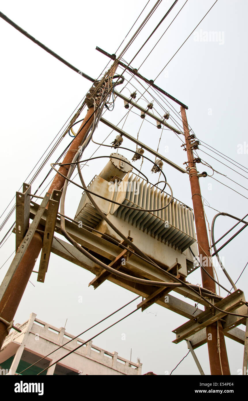 Connecting pole hi-res stock photography and images - Alamy