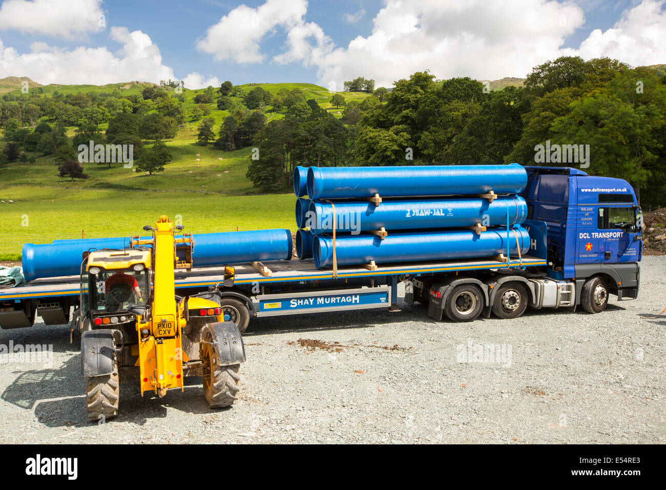 Pipe load hi-res stock photography and images - Alamy