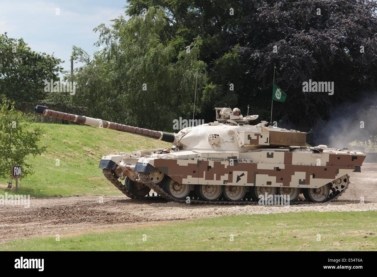 Khalid Chieftain Tank Stock Photo - Alamy