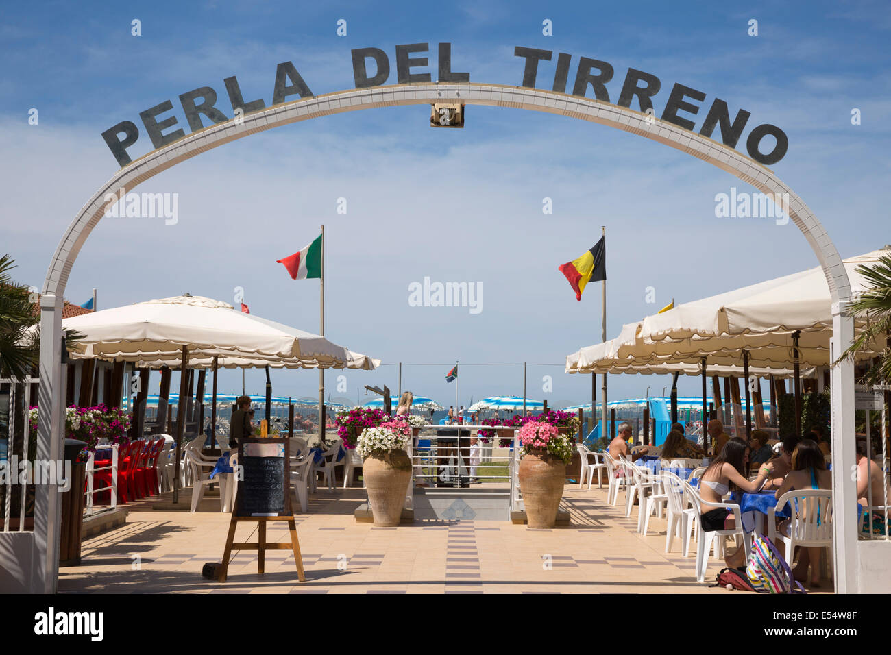 Viareggio italy beach hi-res stock photography and images - Alamy