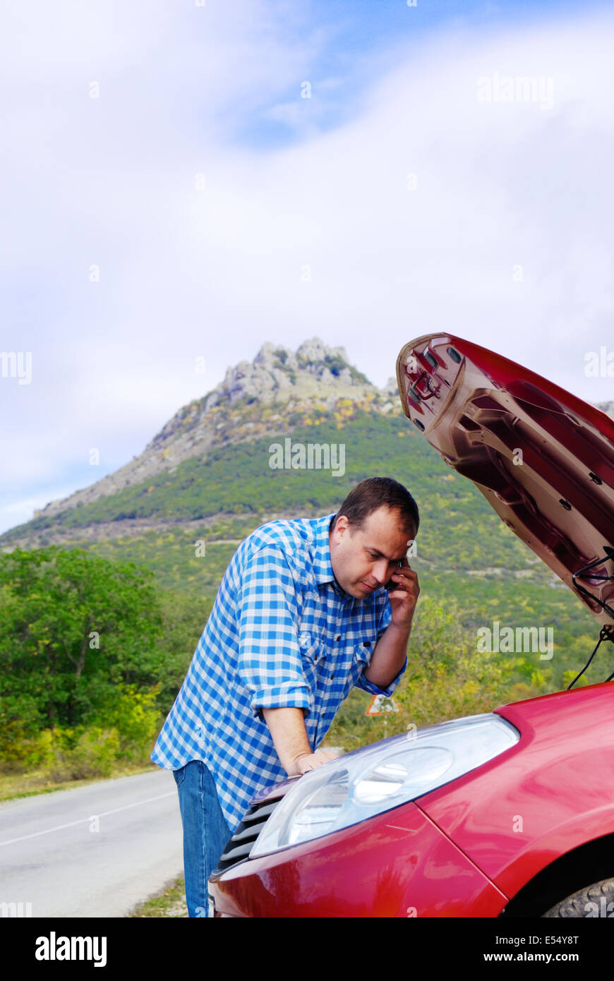 Tow vehicle hi-res stock photography and images - Alamy