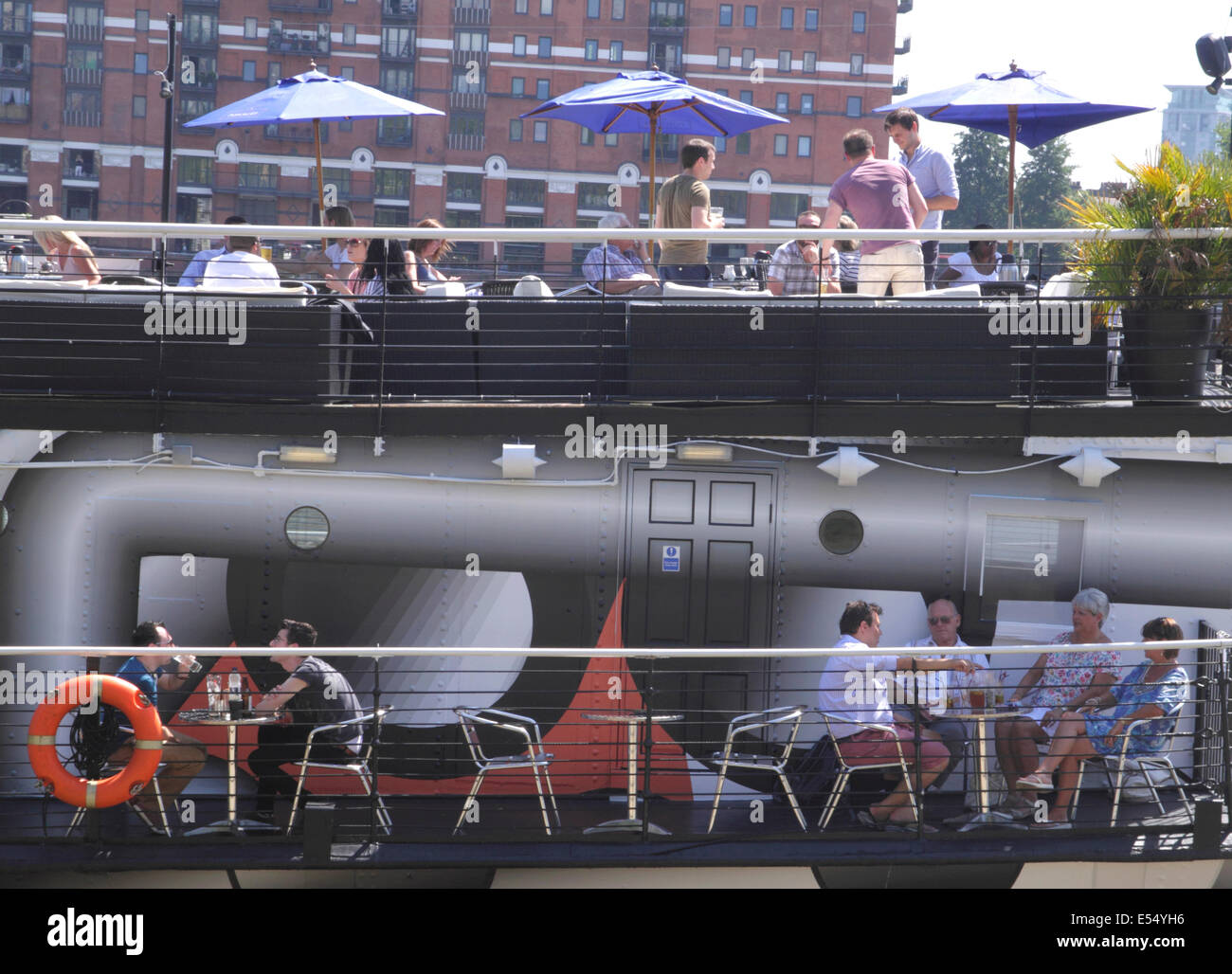 Victoria class submarine hi-res stock photography and images - Alamy
