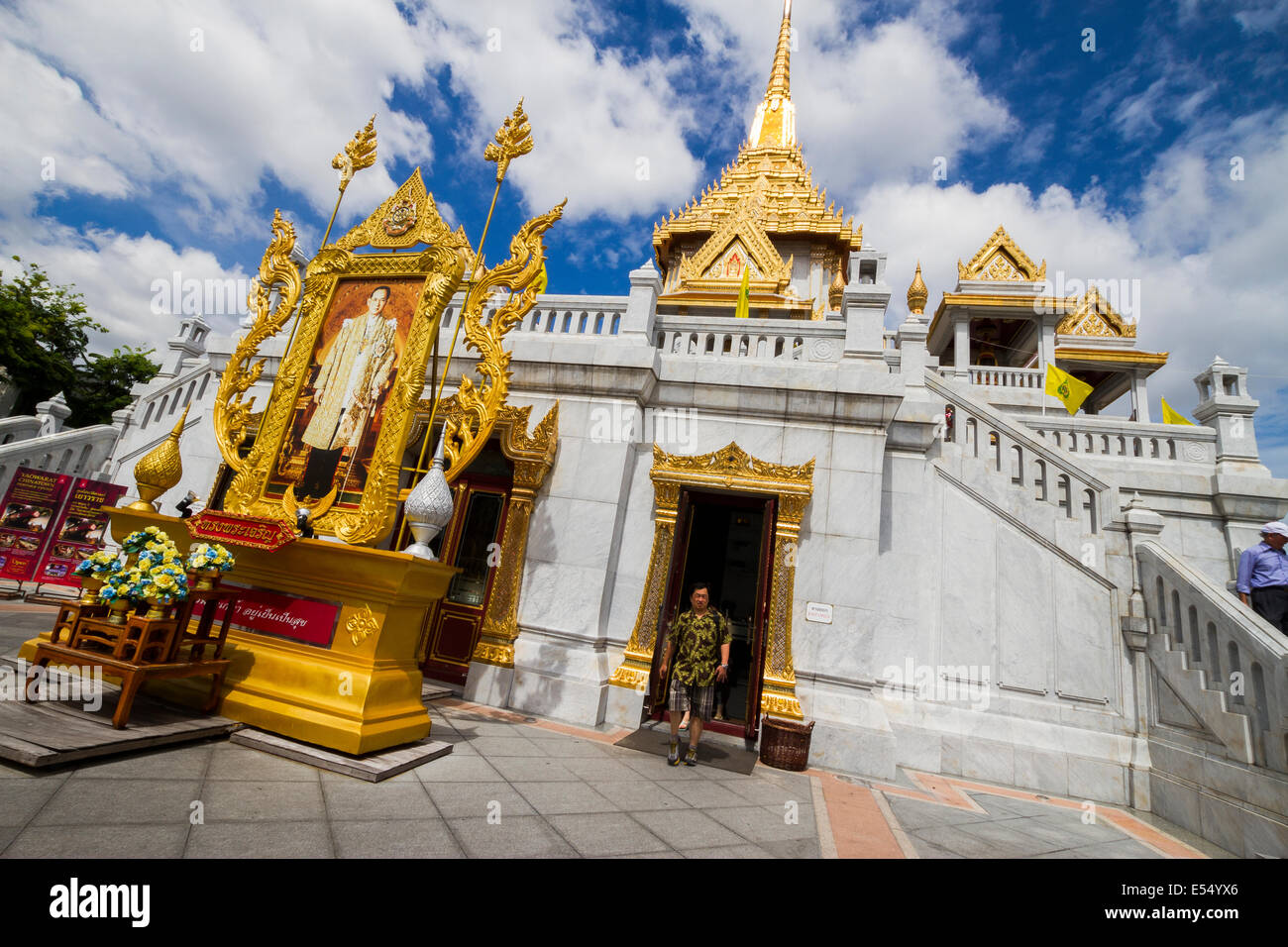 Temple of Wat Traimit (Golden Buddha). Bangkok, Thailand, Asia Stock ...