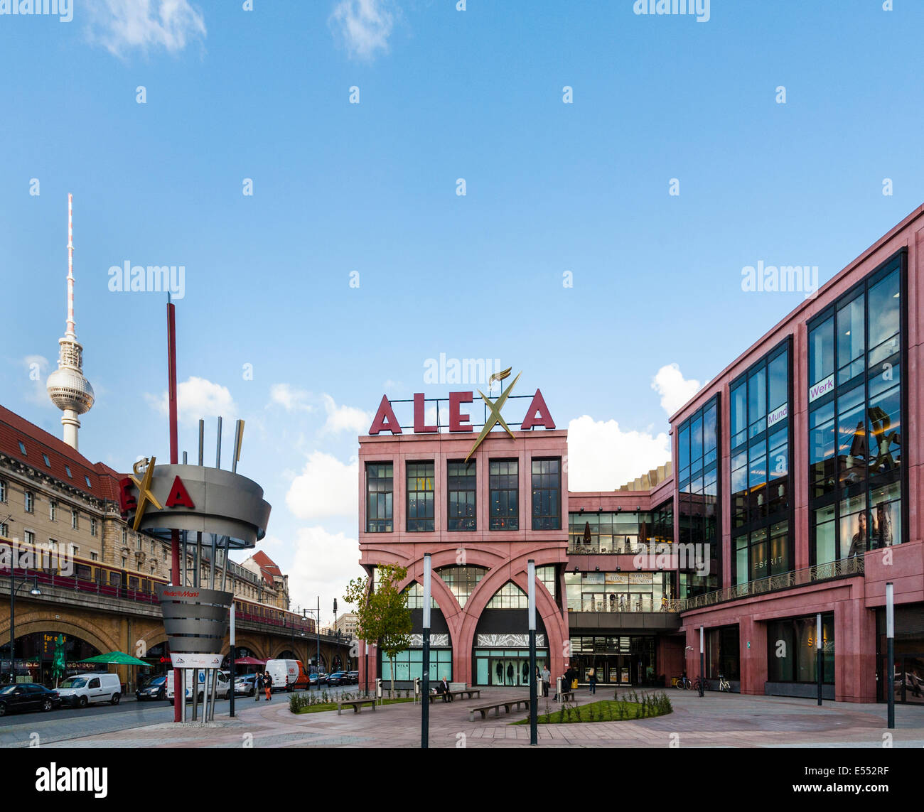 Shopping mall alexa hi-res stock photography and images - Alamy