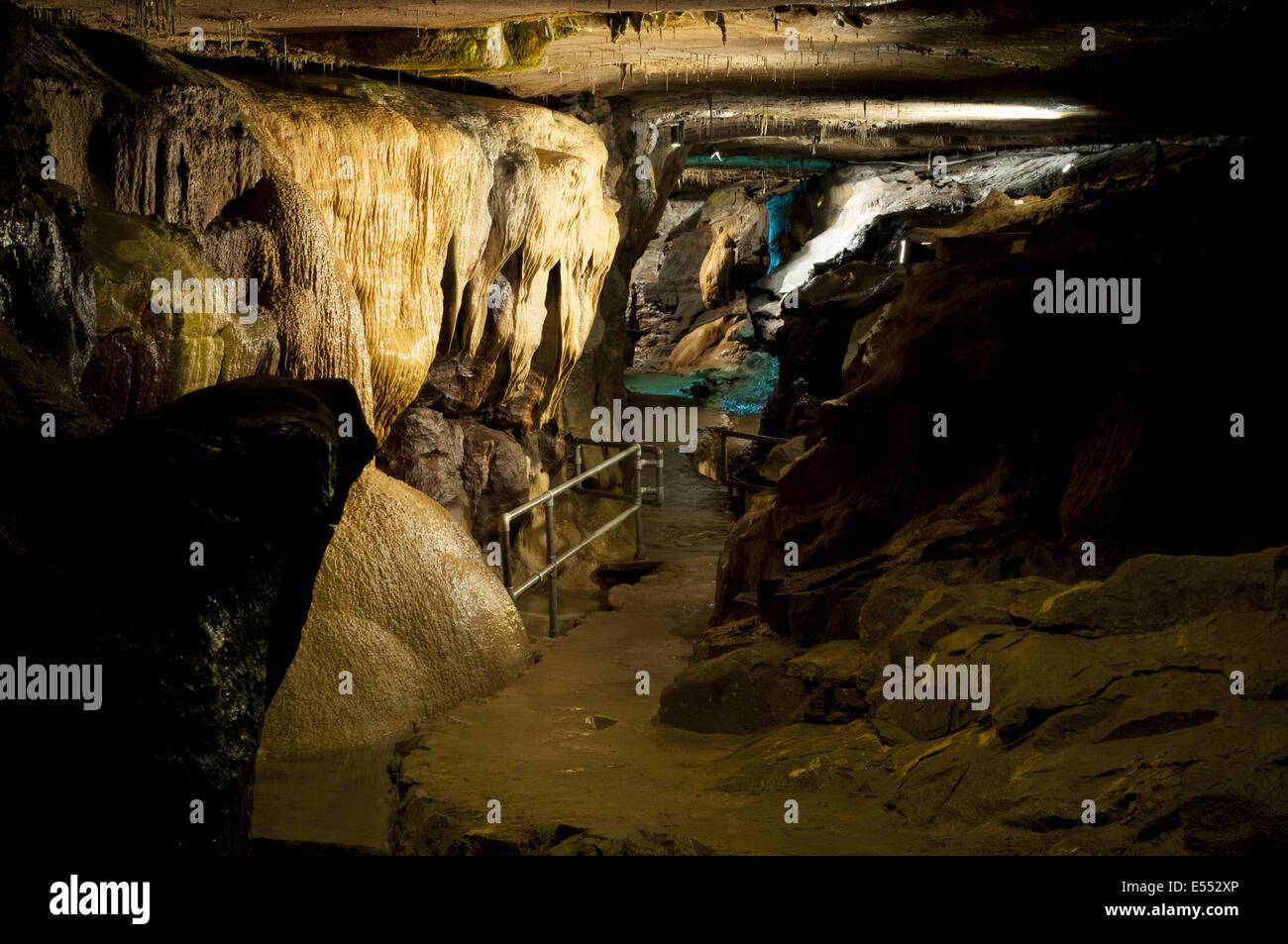 Ingleborough caves uk hi-res stock photography and images - Alamy