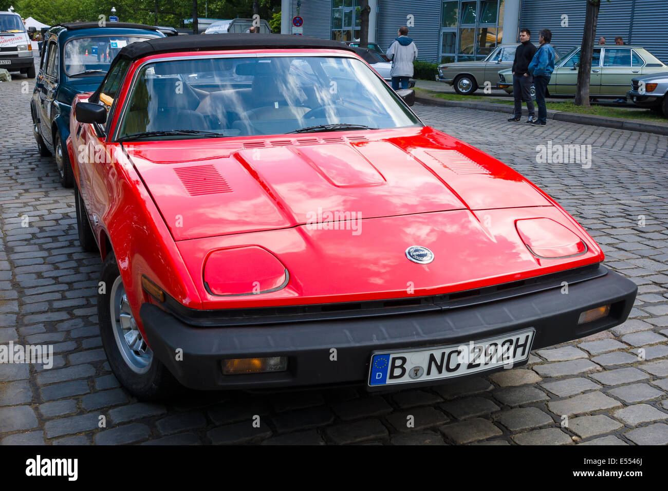 Rover sd1 engine hi-res stock photography and images - Alamy