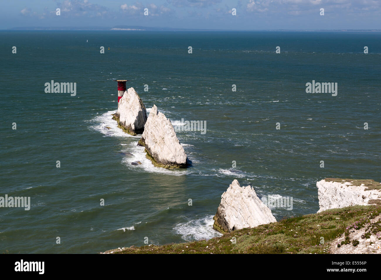 Needles lighthouse isle of wight hi-res stock photography and images ...