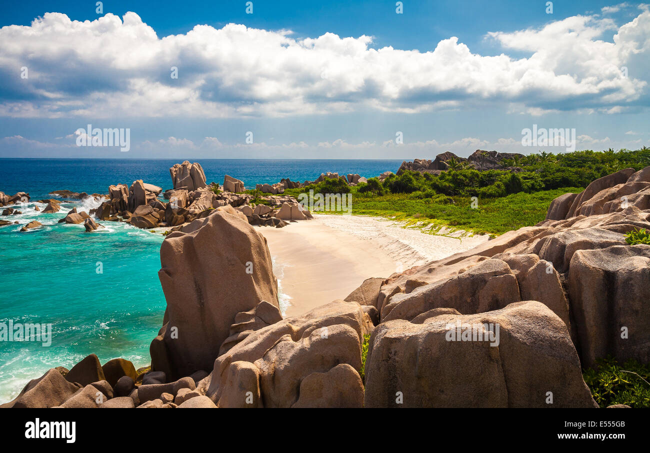 Tranquil view secluded beach hi-res stock photography and images - Alamy
