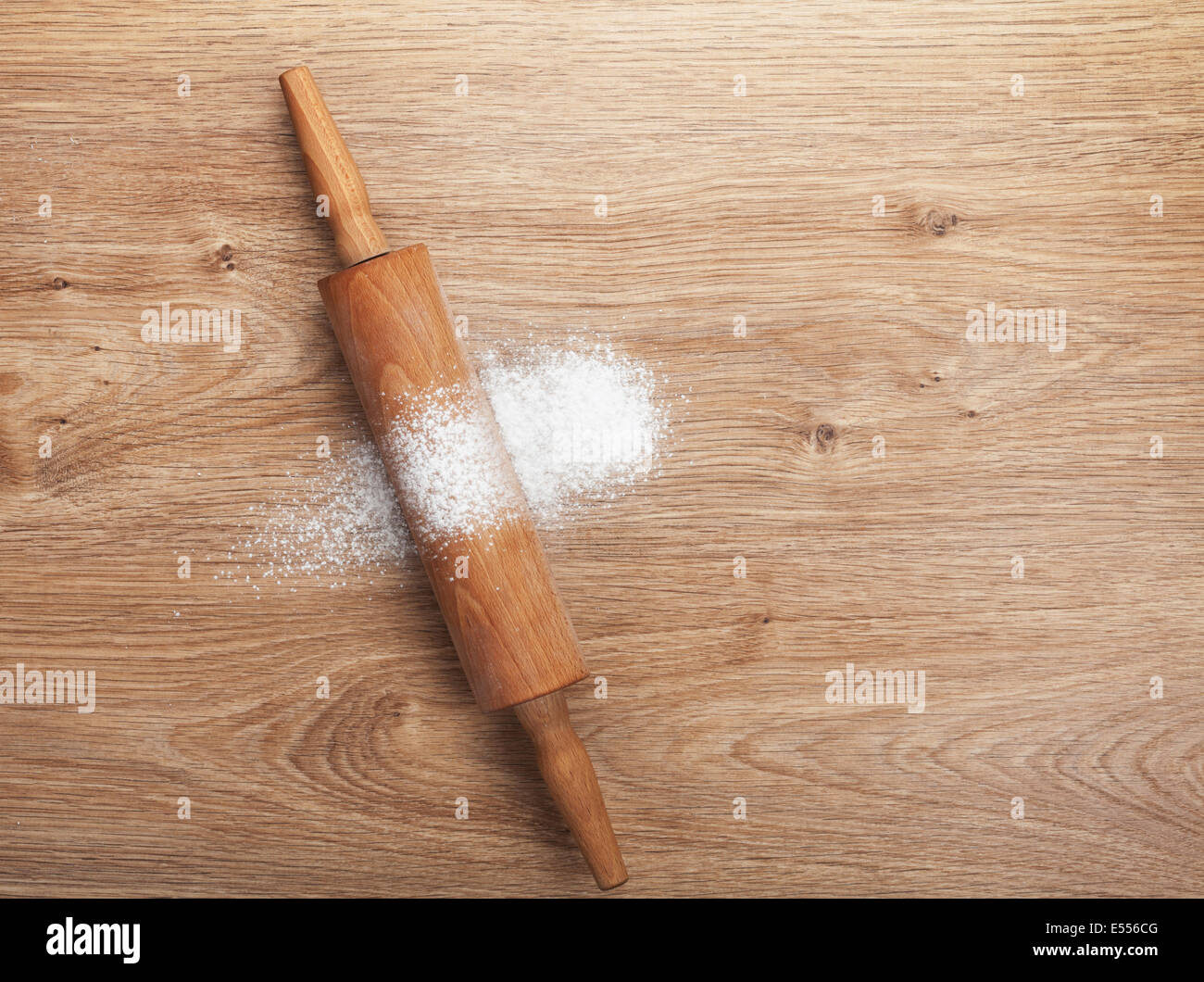 Rolling pin with flour hi-res stock photography and images - Alamy