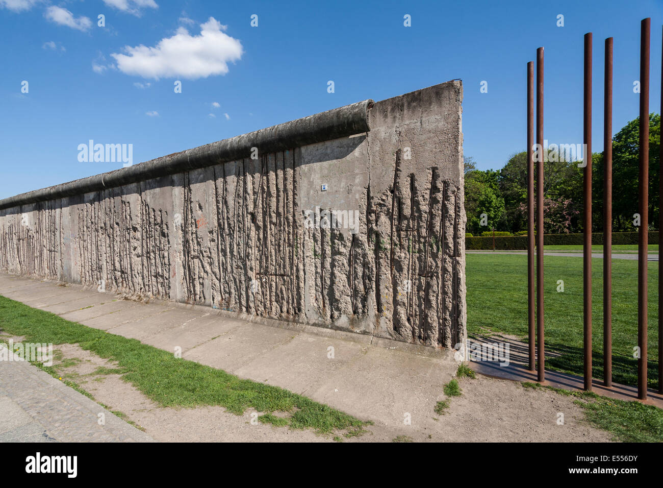 Memorial of the Berlin Wall, Berlin Mitte, Germany Stock Photo - Alamy