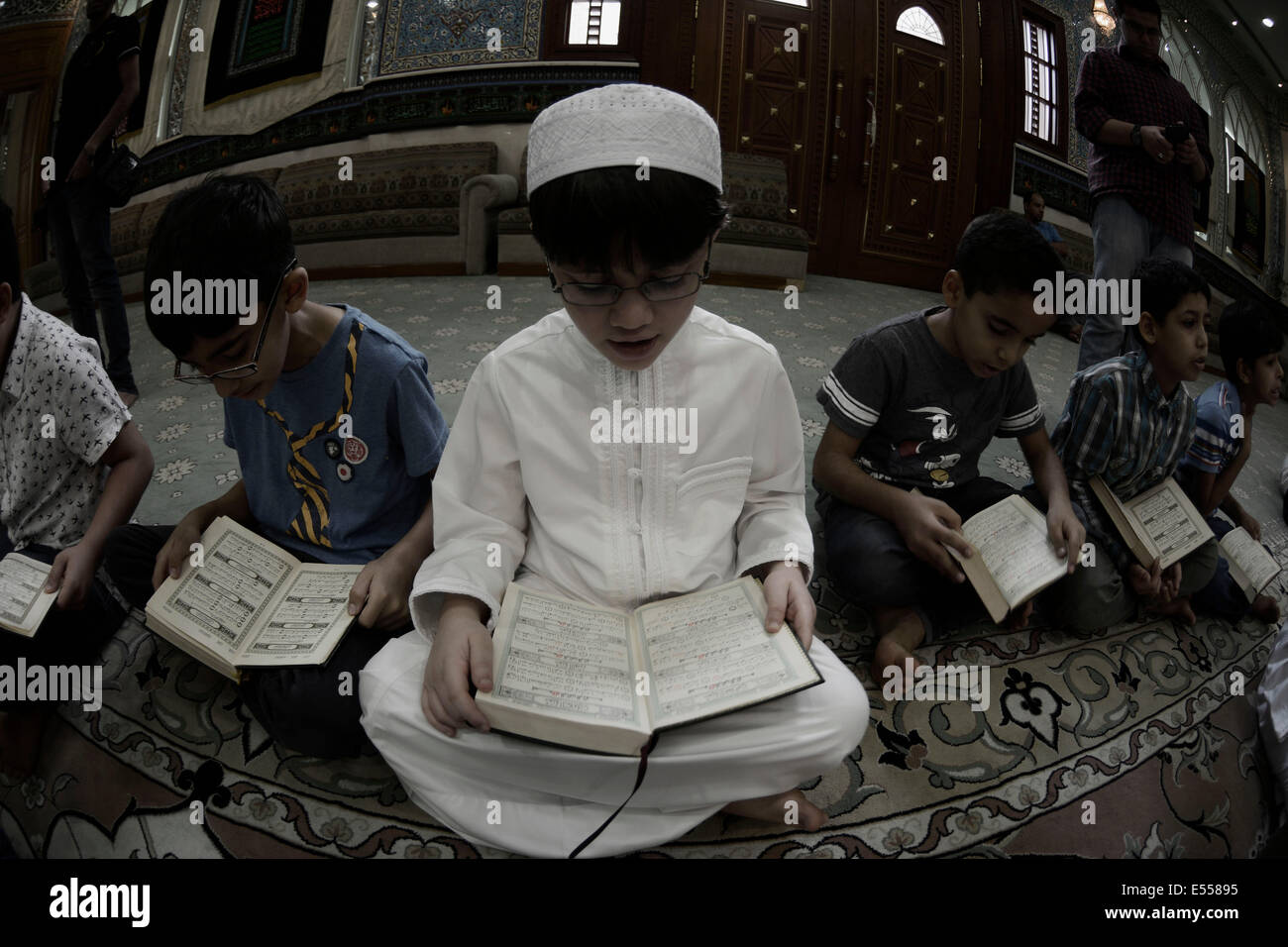 Bahrain children hi-res stock photography and images - Alamy