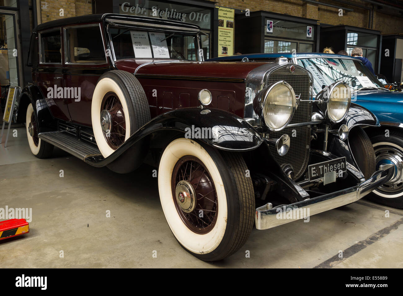 Car landaulet hi-res stock photography and images - Alamy