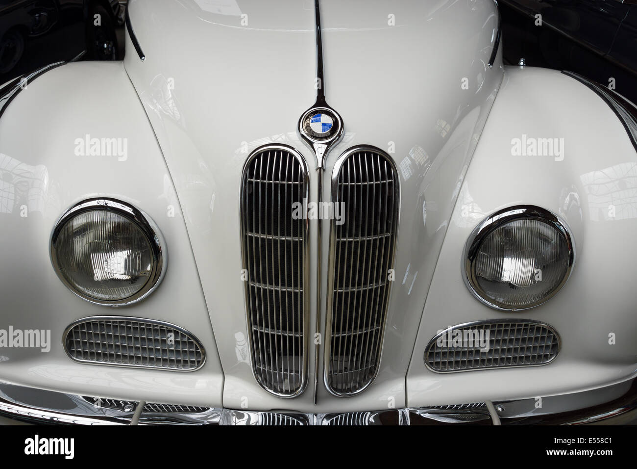 Bmw front grill hi-res stock photography and images - Alamy