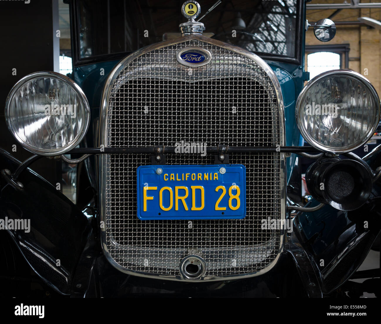 Front grill vintage ford model hi-res stock photography and images - Alamy