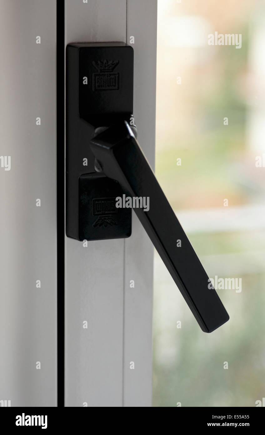 Window handle hi-res stock photography and images - Alamy