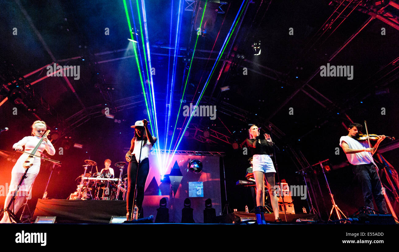 Clean Bandit plays Somerset House on 19/07/2014 at Somerset House ...
