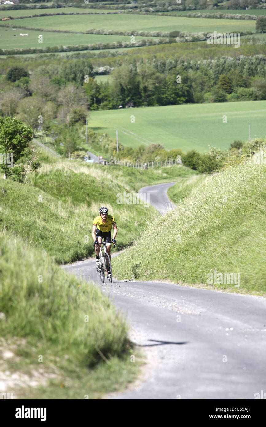 Cycling up hill hi-res stock photography and images - Alamy