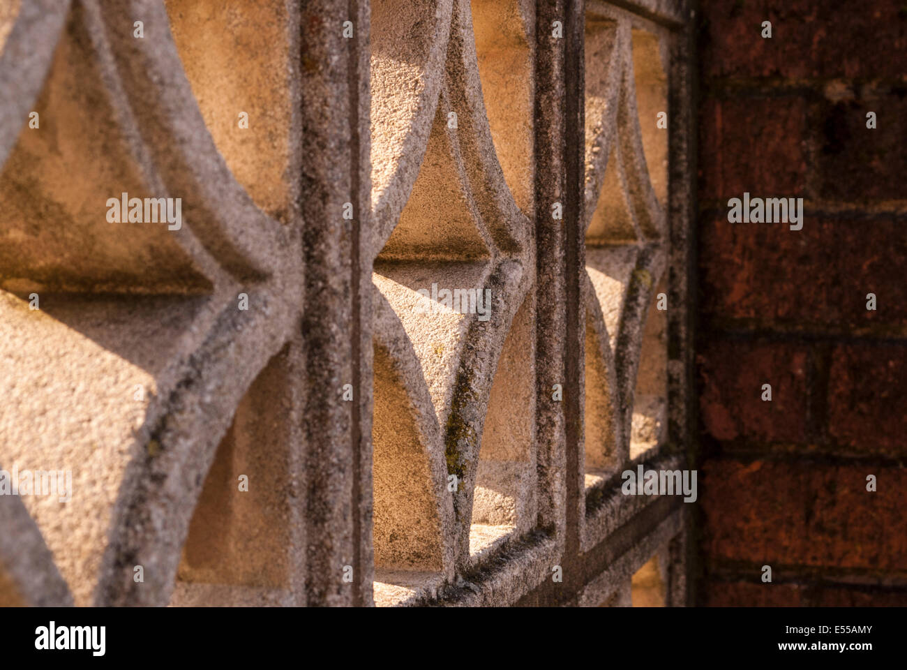 Diamond brickwork pattern hi-res stock photography and images - Alamy