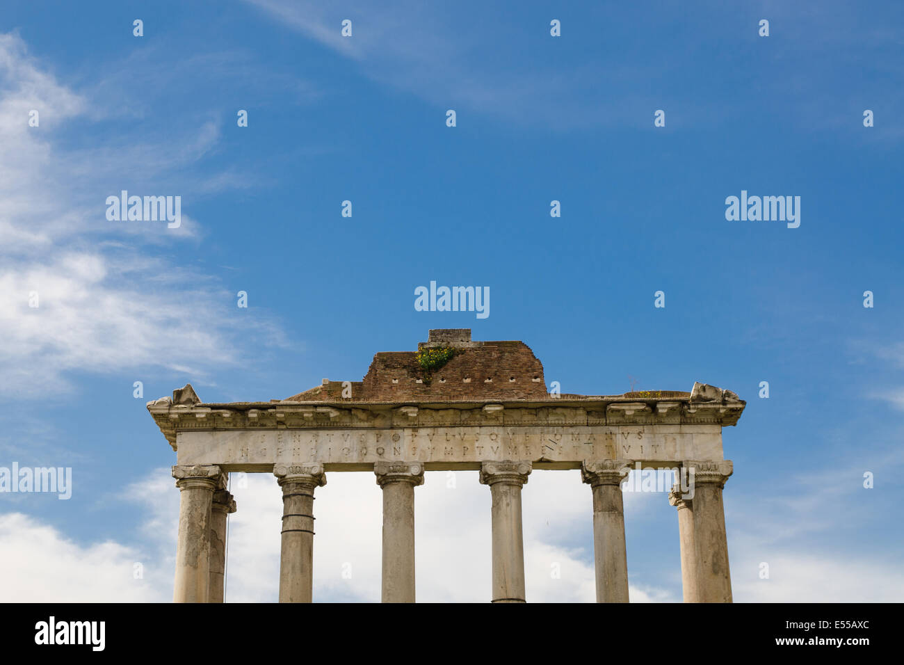 Famous roman column hi-res stock photography and images - Alamy