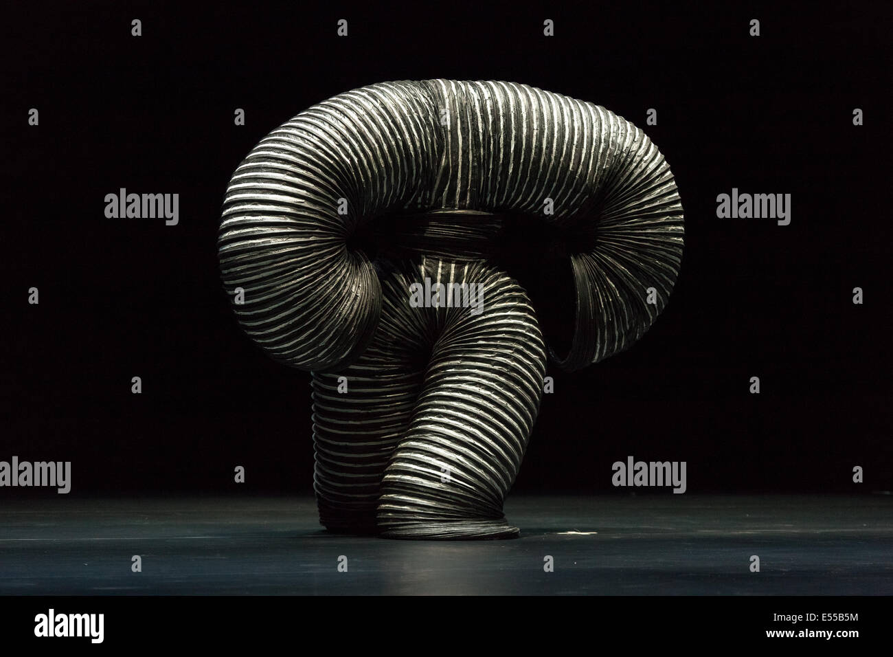 Floriana Frassetto performing Slinky Man Stock Photo - Alamy