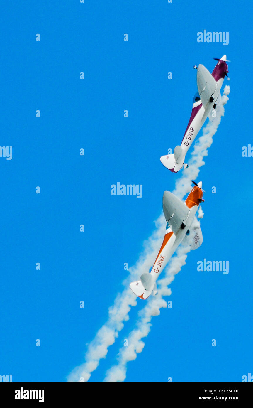 Flying ballet hi-res stock photography and images - Alamy