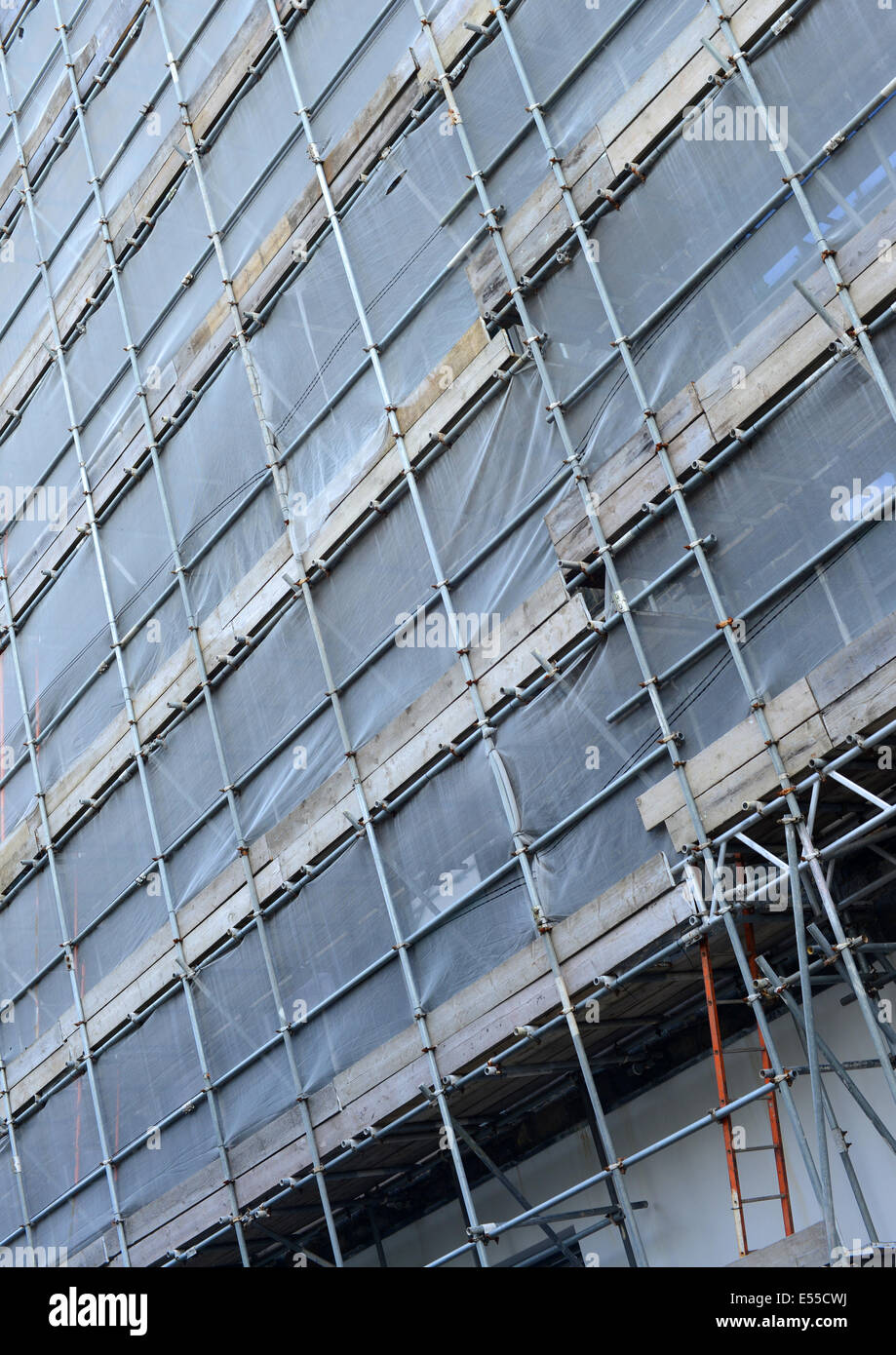 Scaffold tubes hi-res stock photography and images - Alamy