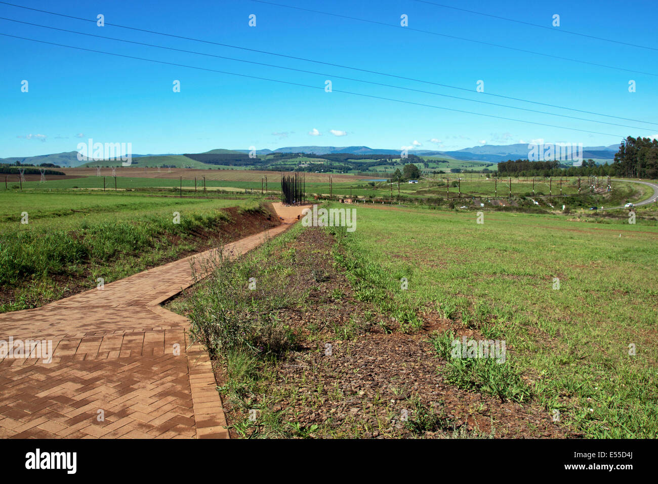 Mandela sculpture howick hi-res stock photography and images - Alamy