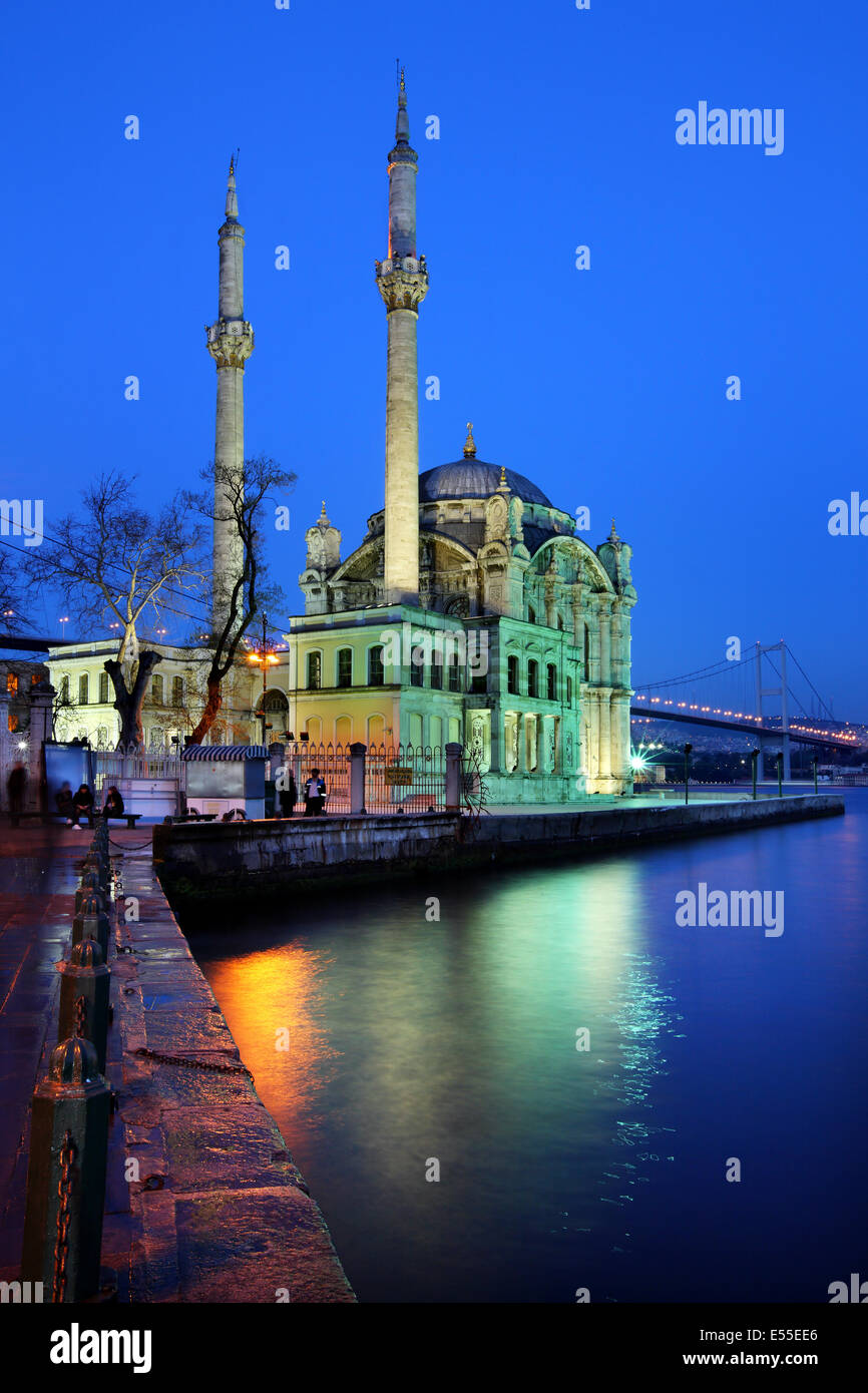 Bosphorus istanbul turkey blue mosque hi-res stock photography and ...